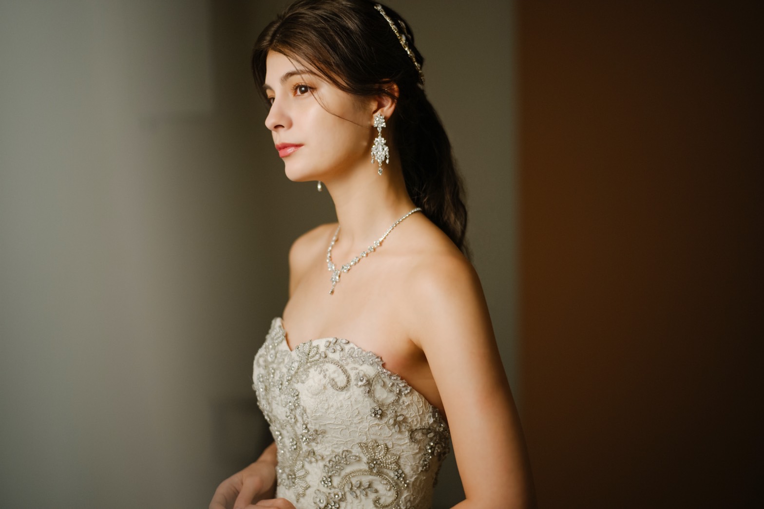 【2023年3月号】ファッションモデル マギーさんが花嫁アプリ『PLACOLE＆DRESSY』のカバーモデルとして登場！ウェディングドレスに憧れるすべての人へ独占インタビュー＆撮り下ろしカット ...