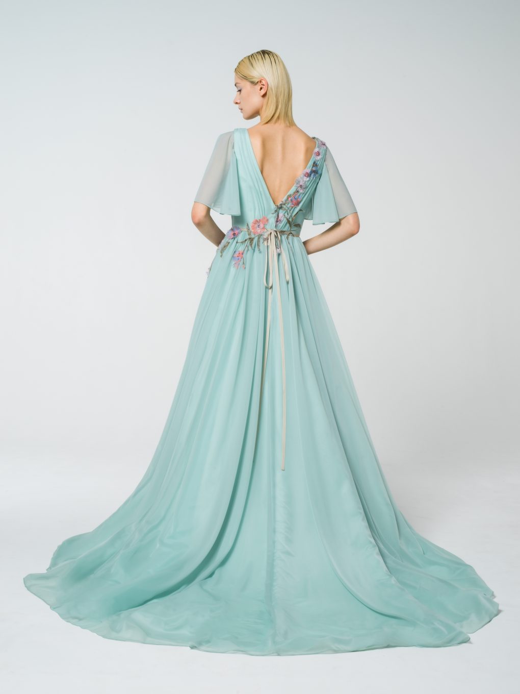 PRIMACARA (プリマカーラ) より2023秋冬コレクション「RESORFUL」発表♡新作ドレスをいちはやくチェック* - DRESSY【公式】ウェディングドレス・ファッション・エンタメ ...