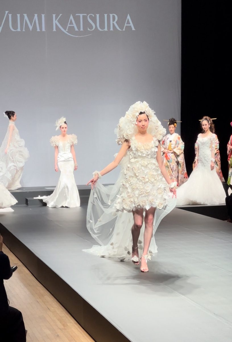 【ドレスショーレポ】Yumi Katsura Grand Collection in Tokyo「Beyond 60 years Rose ...