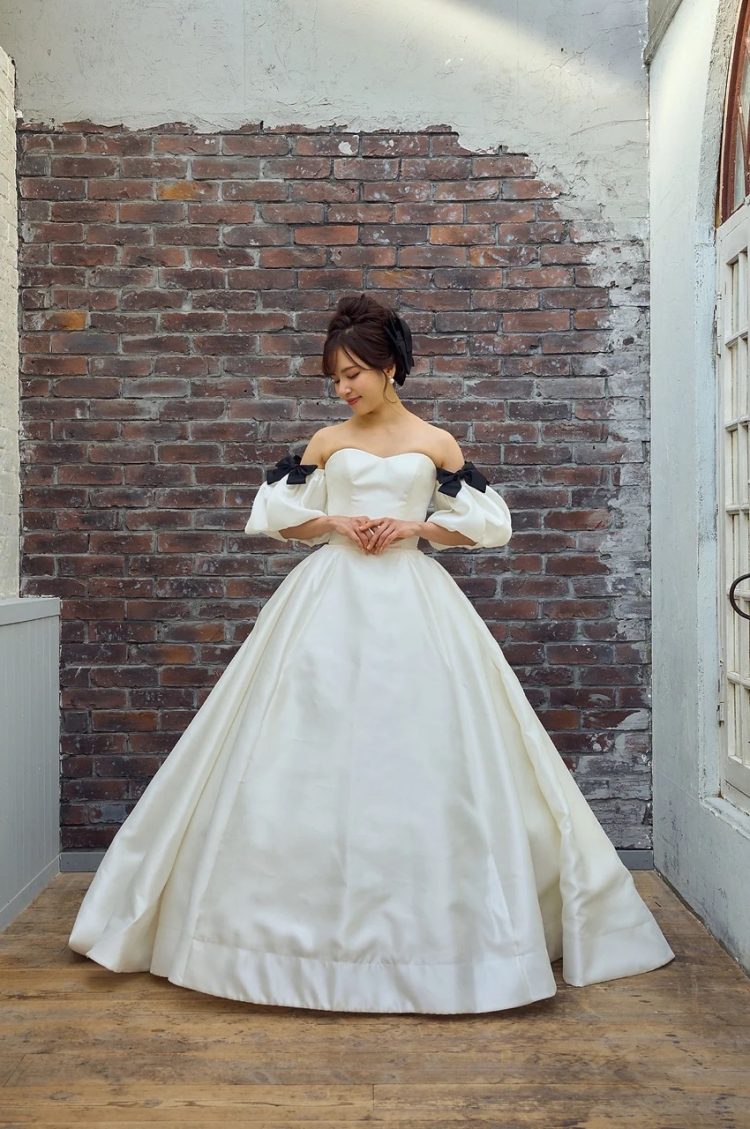 【THE HANY 新作ドレス2024】花嫁様の可愛らしさを引き出す”THE HANY”のDress Collection 2024 - DRESSY【公式】ウェディングドレス・ファッション ...