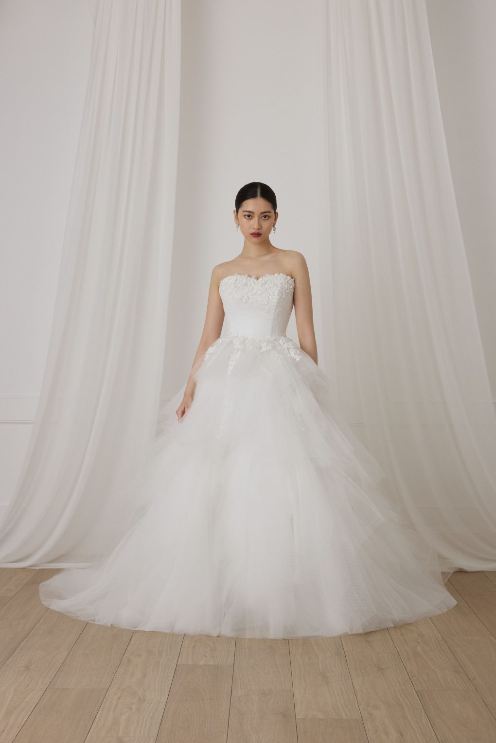 【新作ドレス PRIMACARA(プリマカーラ)】2025年NEW COLLECTION『Into melodious…』細部にまでこだわったディテールとリズミカルなマテリアルのコレクションを ...